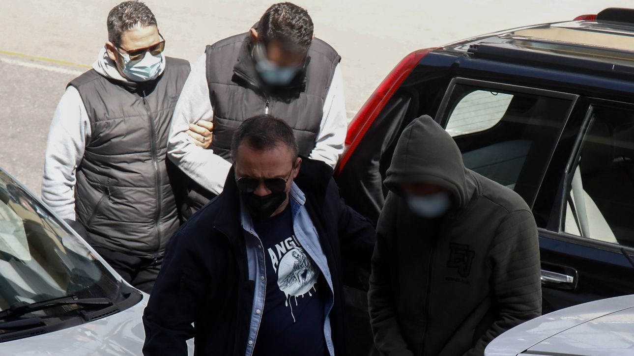 Θεσσαλονίκη: Ελεύθεροι ο 15χρονος και ο πατέρας του - Εισαγγελική ...