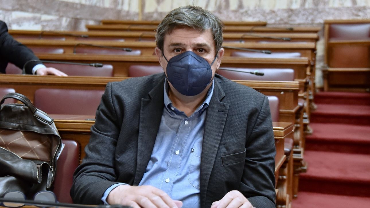 Ξανθός στο CNN για τέταρτο εμβολιασμό: Χρειάζεται ισορροπημένη ...