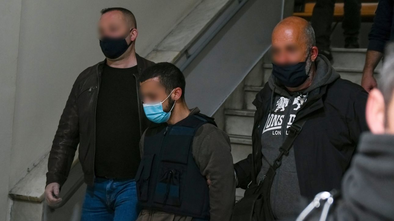 Ξεκινά σήμερα η δίκη για το διπλό φονικό στη Μακρινίτσα τον Απρίλιο του ...