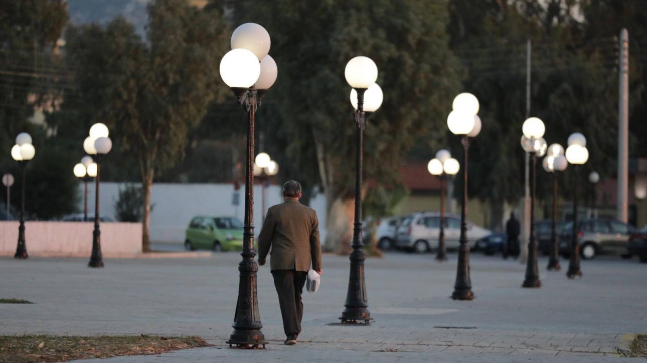 Σύνταξη: Πλήρης και πριν από τα 67 έτη, μειωμένη από τα 62 έτη - Τι ...