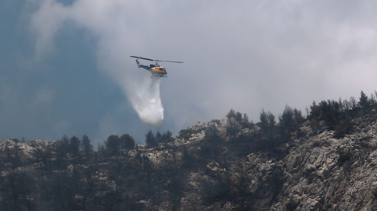 Πυρκαγιά στην Κορινθία: Εκκενώθηκε κατασκήνωση, μεγάλη κινητοποιηση της ...