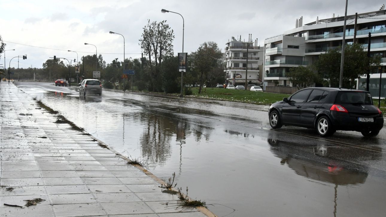 Κακοκαιρία: «Ποτάμια» οι δρόμοι σε Πτολεμαΐδα, Πολύγυρο - Μπουρίνι σε ...