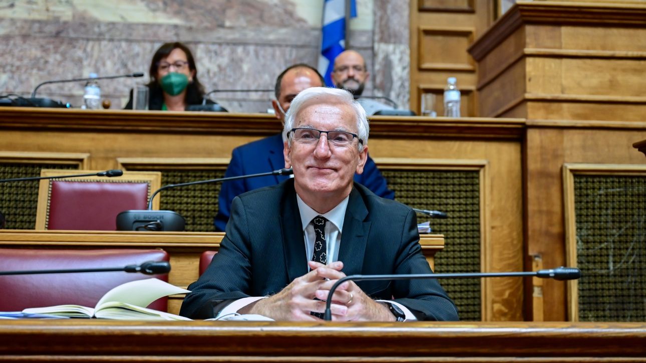 ΣΥΡΙΖΑ: Ομολογία παρακολουθήσεων πολιτικών και δημοσιογράφων από τον Θ ...