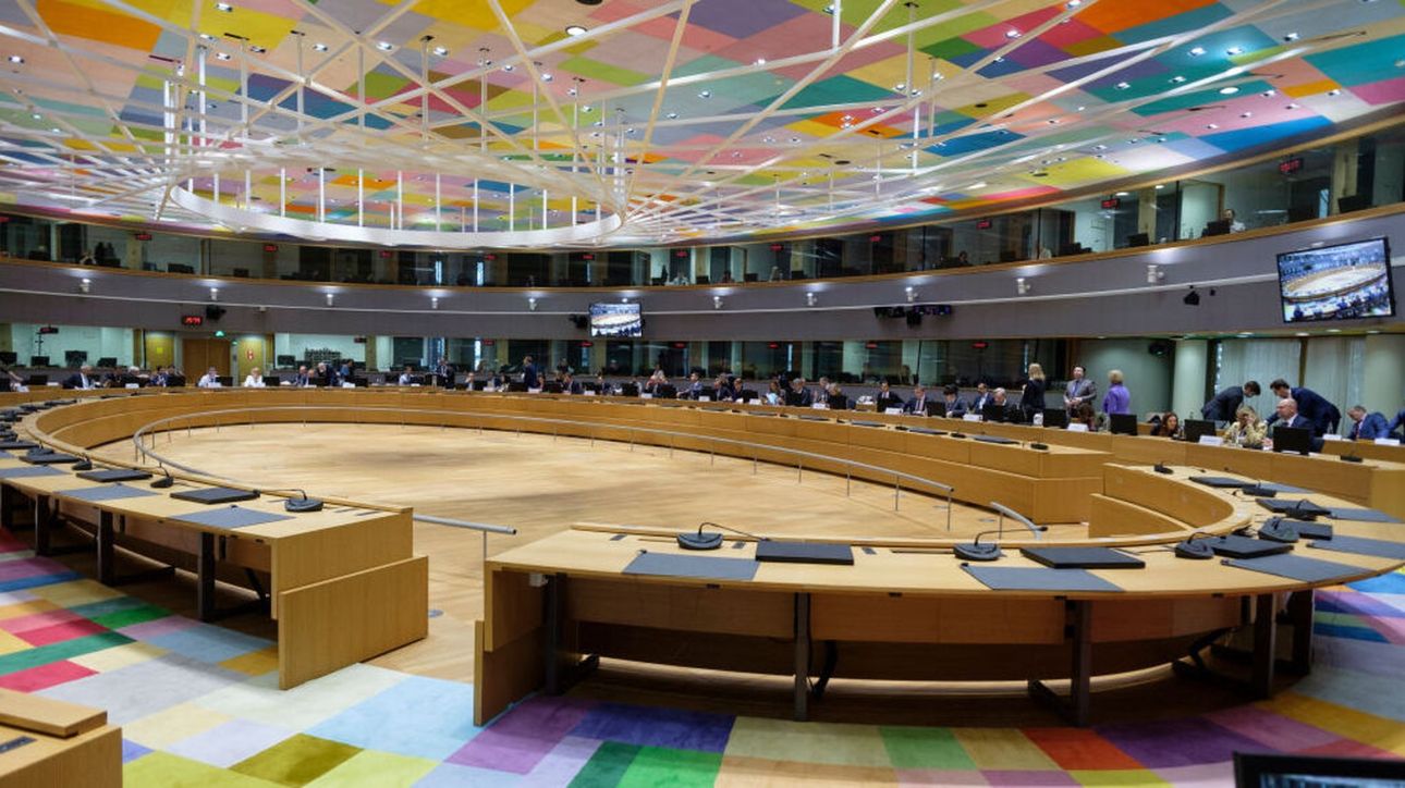 Πλαφόν στο φυσικό αέριο, έκτακτη ρευστότητα στο «τραπέζι» των υπουργών ...