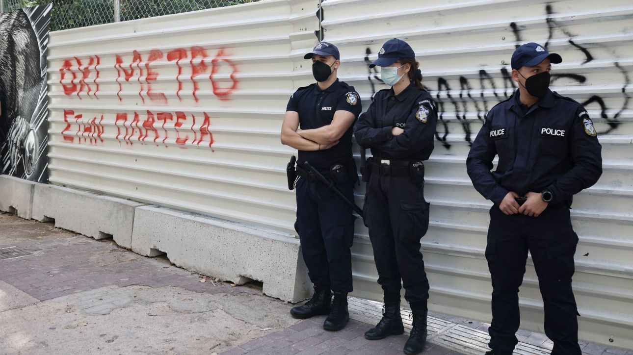 Εξάρχεια: Δύο συλλήψεις μετά τα επεισόδια το μεσημέρι - CNN.gr