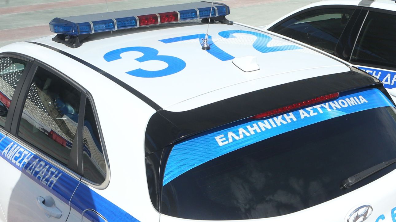 Βρέθηκαν σε ρέμα κλεμμένα οχήματα που χρησιμοποιούσε συμμορία - CNN.gr