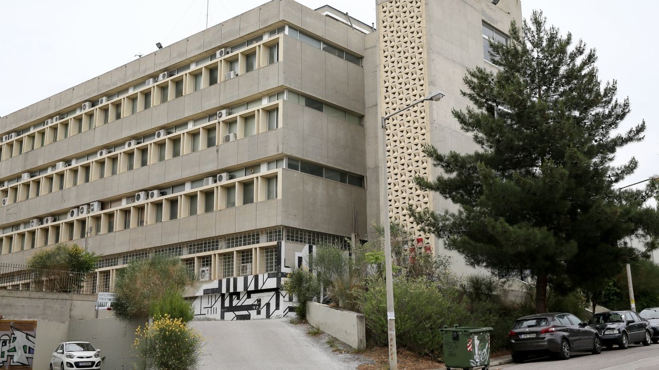 Πυροβολισμοί στου Ζωγράφου με έναν τραυματία - CNN.gr