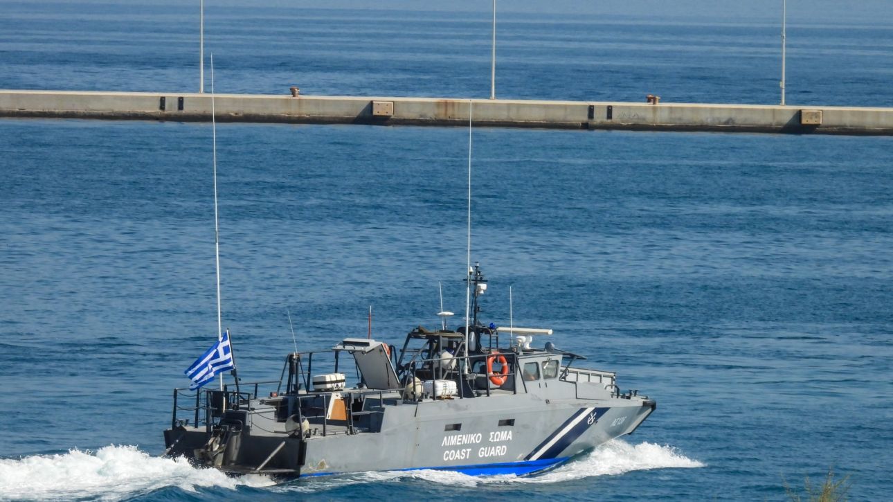 Συναγερμός για ακυβέρνητο πλοίο ανάμεσα σε Εύβοια και Άνδρο - CNN.gr