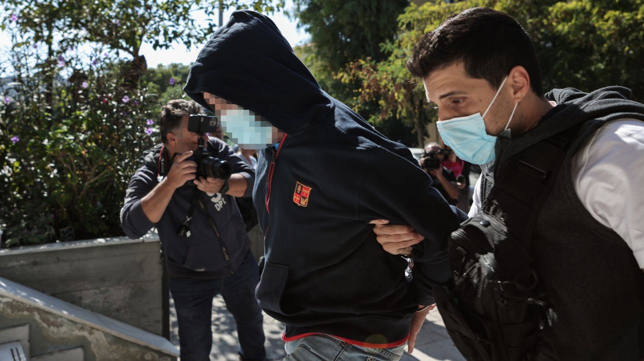 Κολωνός: Ανοίγει ο κύκλος των υπόπτων για τον βιασμό της 12χρονης - Τι ...