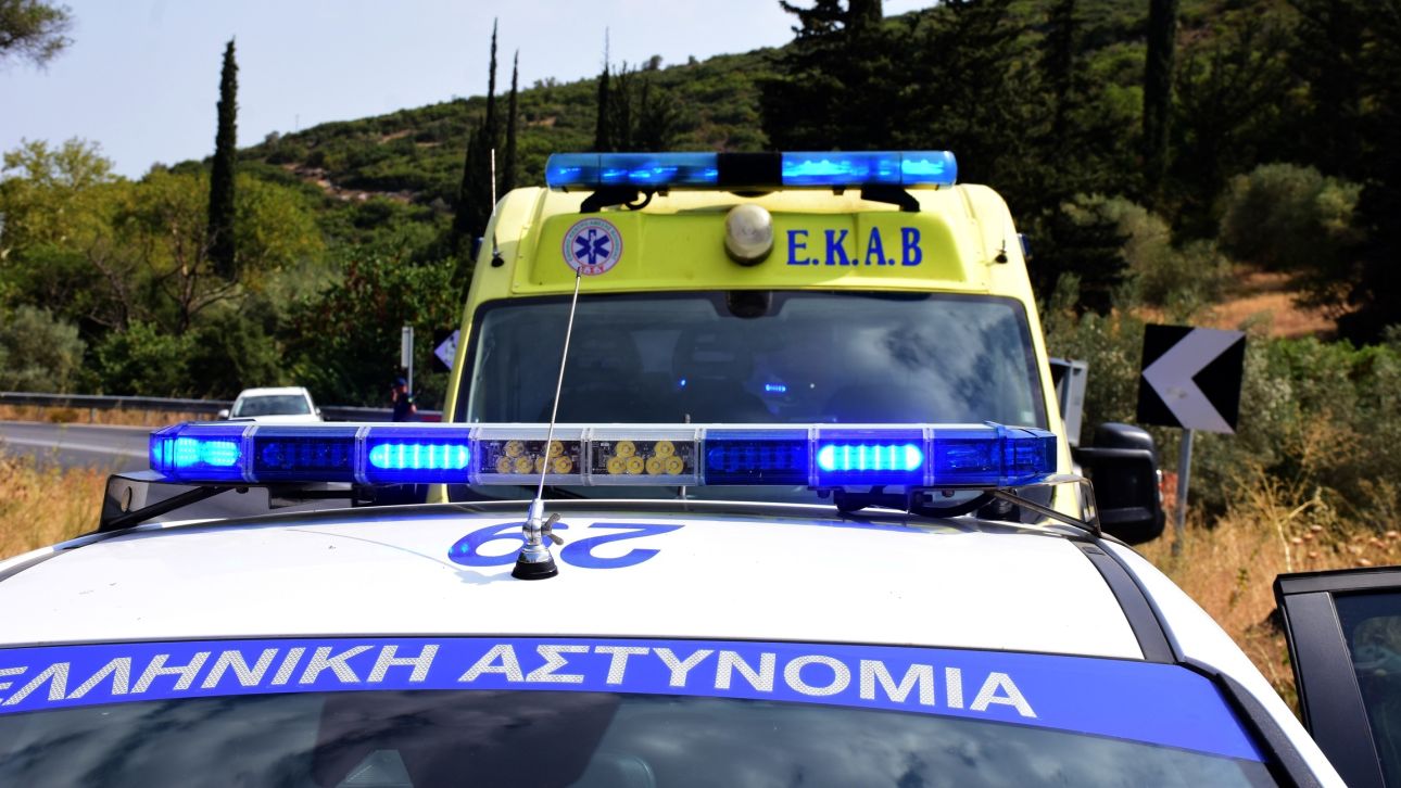 Σοβαρό τροχαίο στον περιφερειακό Υμηττού: Μετωπική σύγκρουση οχημάτων ...