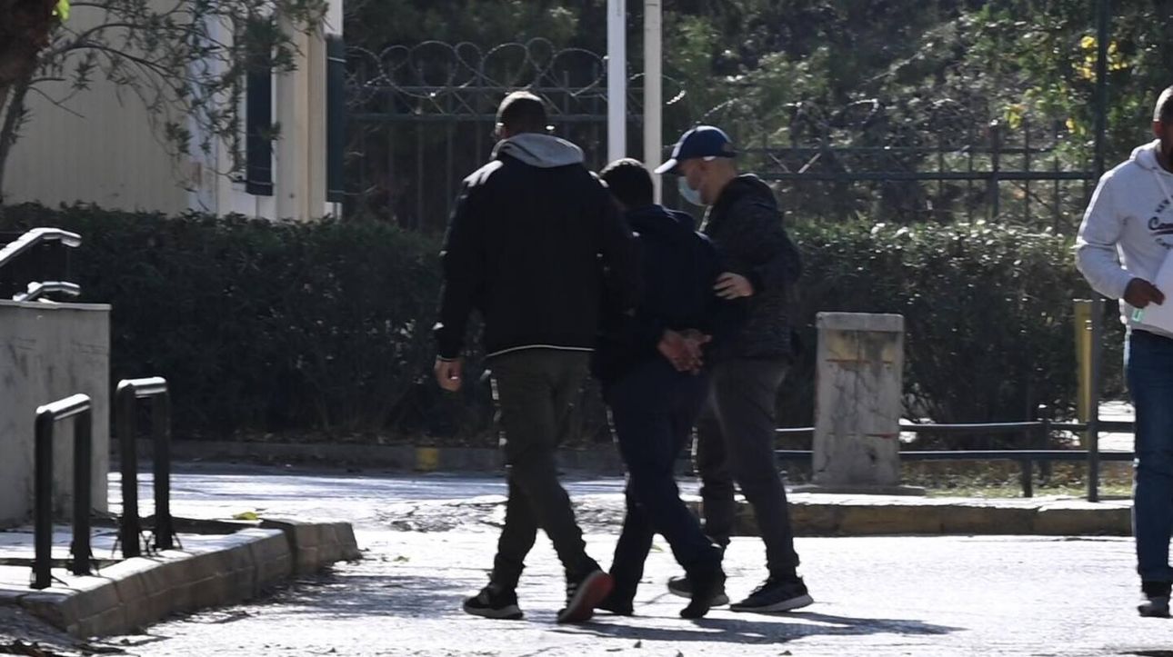 Σεπόλια-Βιασμός 12χρονης: Στα δικαστήρια ο 43χρονος - Προθεσμία για τη ...