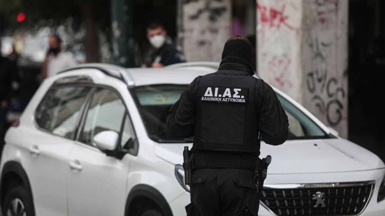 Δύο συλλήψεις για κατοχή και διακίνηση ναρκωτικών - CNN.gr