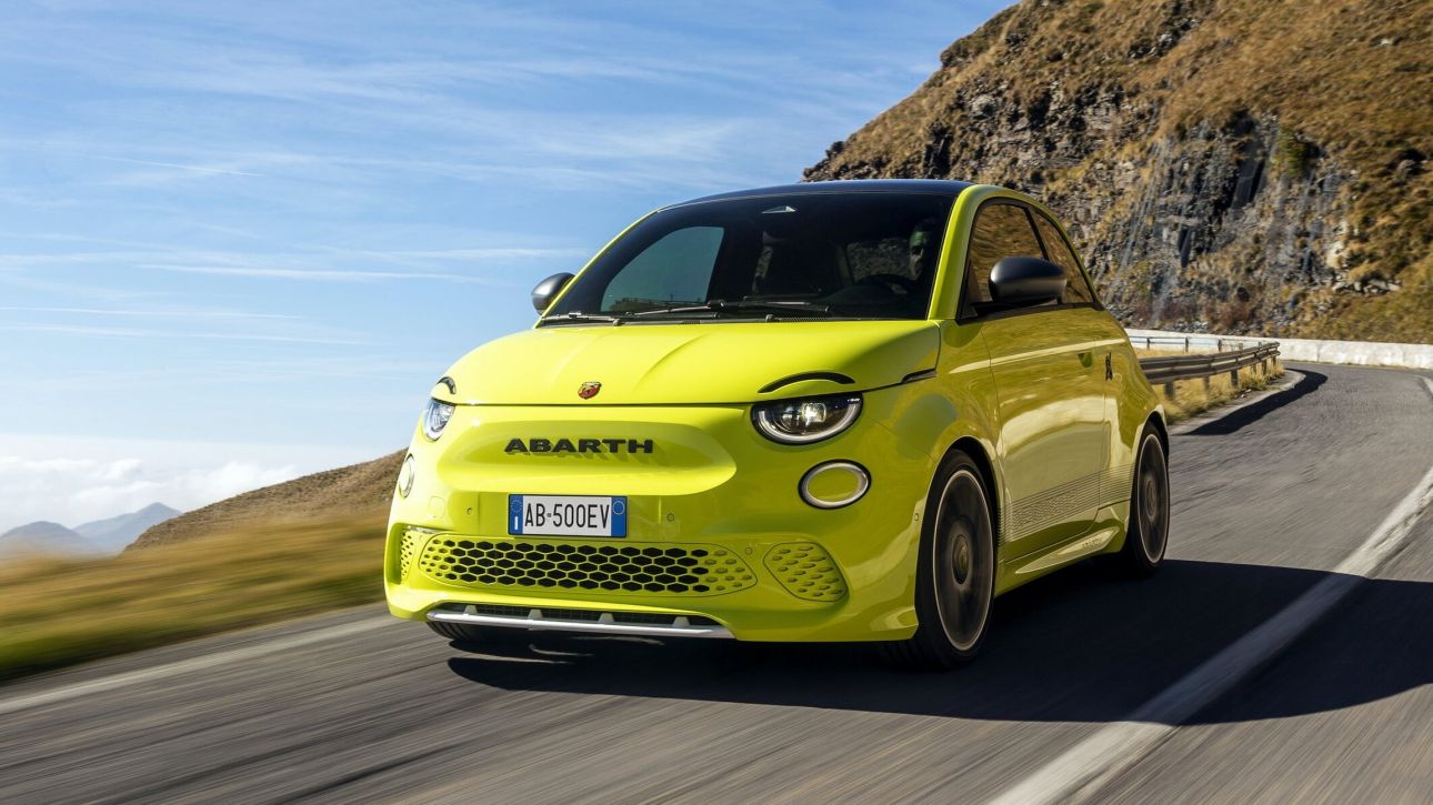 Αυτοκίνητο: Και η Abarth γίνεται ηλεκτρική με το 500e - CNN.gr