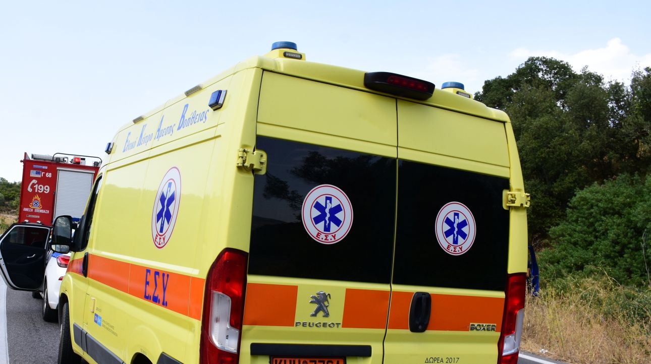 Τραγωδία στην Κεφαλονιά: Δύο νεκροί από πτώση φορτηγού σε γκρεμό - CNN.gr