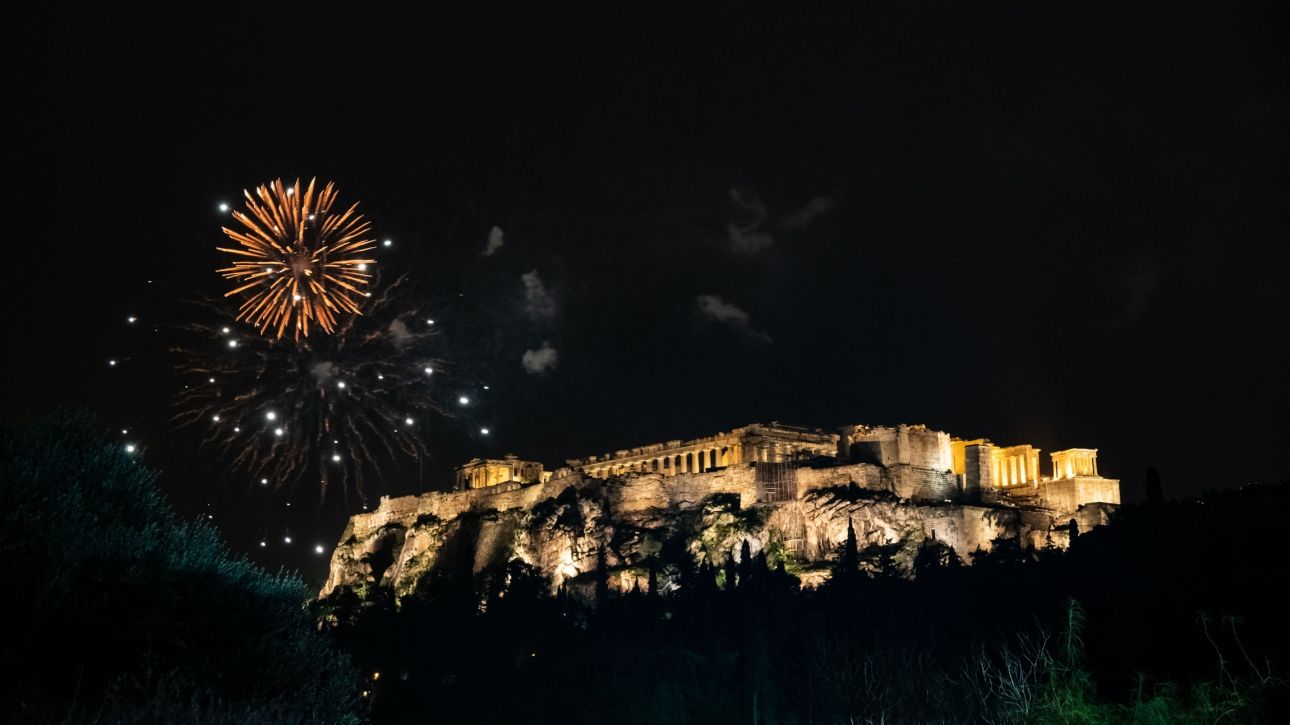 Ο Δήμος Αθηναίων καλωσορίζει το 2023 με ένα ξέφρενο πάρτι στην καρδιά ...