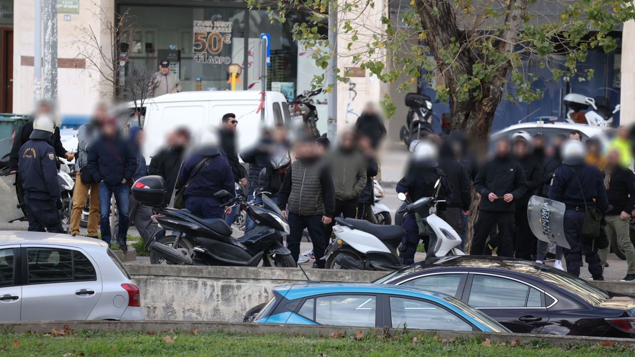 Άλκης Καμπανός: Ένταση έξω από τα δικαστήρια Θεσσαλονίκης - CNN.gr