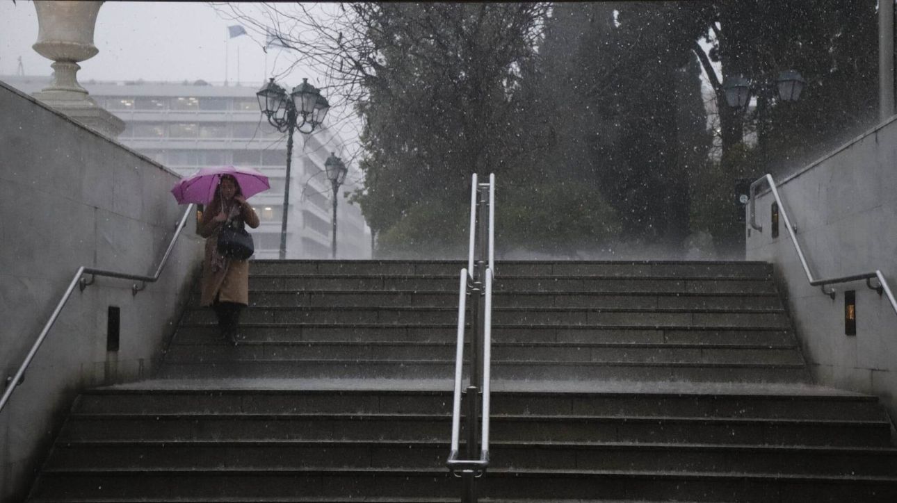 Κακοκαιρία: Καταιγίδα στην Αττική – Σε ύψιστη ετοιμότητα οι αρχές - CNN.gr