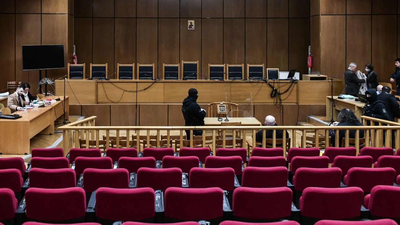 Δίκη Χρυσής Αυγής: Δεν εντοπίστηκε τελικά η σύντροφος του Παύλου Φύσσα ...