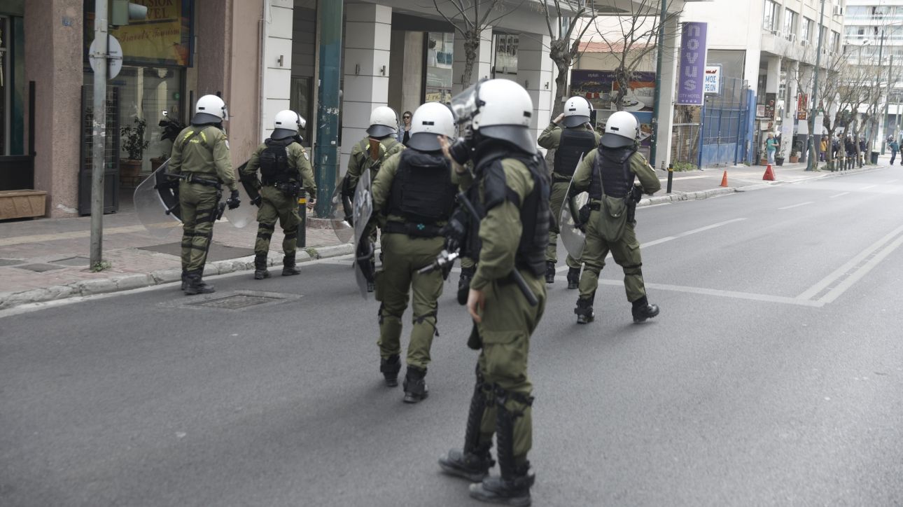 Συλλαλητήριο Σύνταγμα: Δέκα προσαγωγές και δύο συλλήψεις στις ...