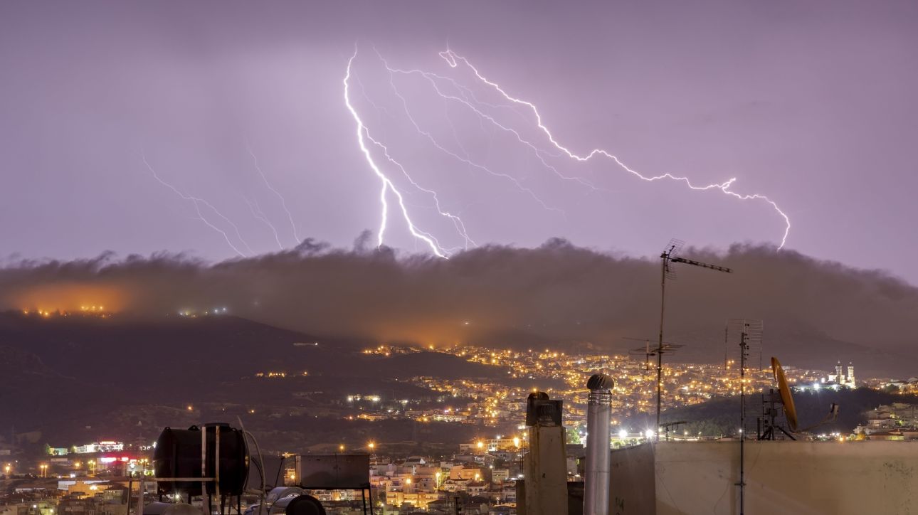 Έκτακτο δελτίο επιδείνωσης καιρού: Έρχονται καταιγίδες, κεραυνοί και ...