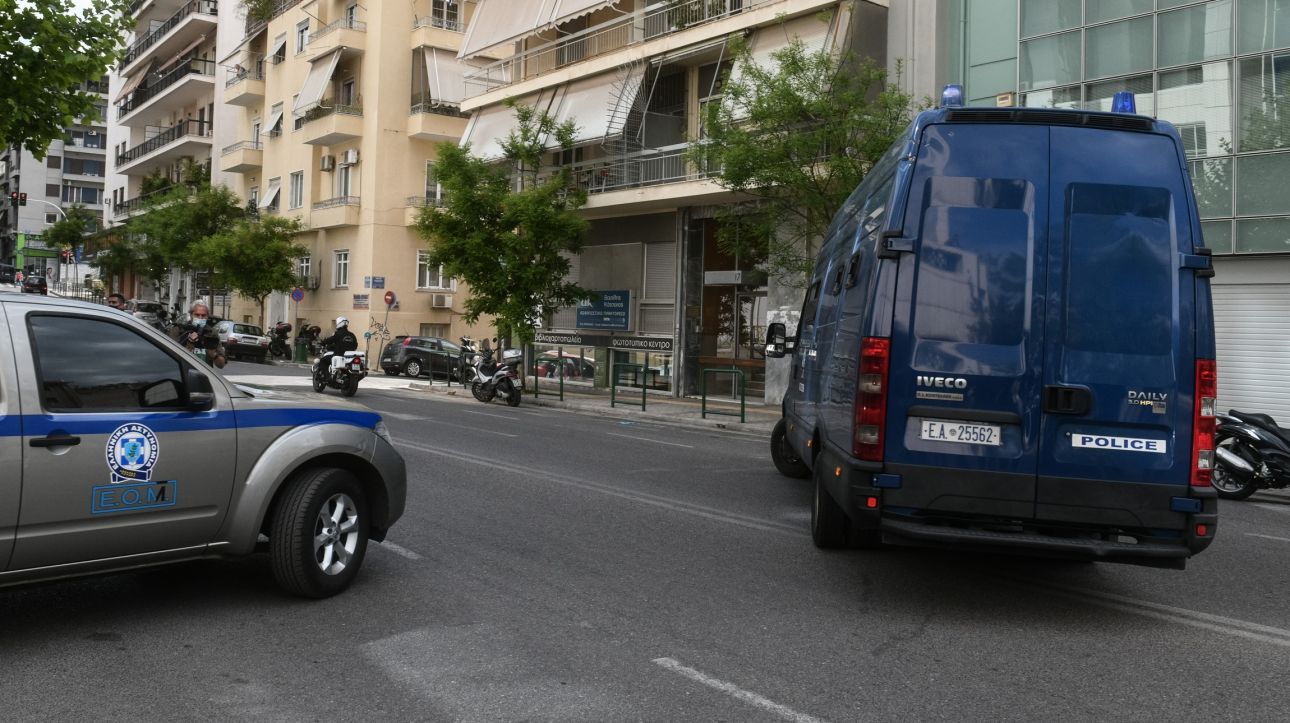 Αμαλιάδα: Συνελήφθη ο παππούς του ανήλικου που πυροβόλησε την 10χρονη ...
