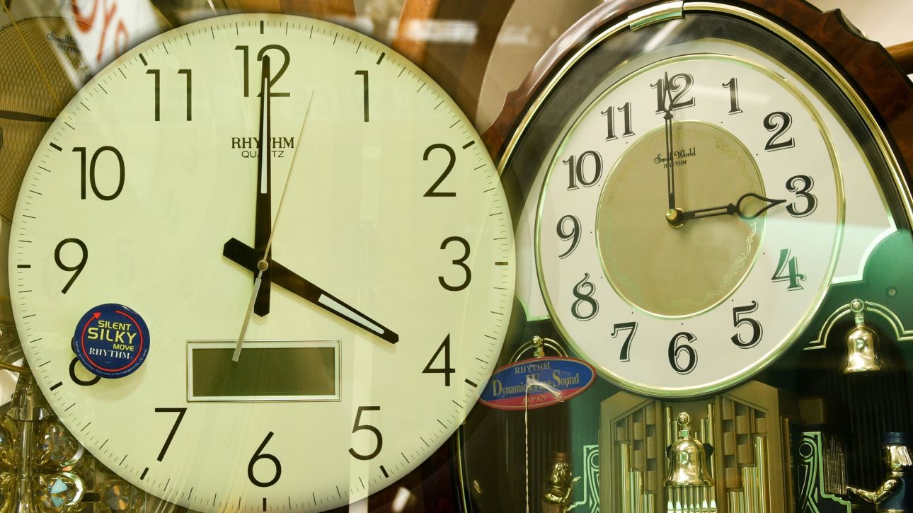 Άλλαξε η ώρα: Οι δείκτες γύρισαν μια ώρα μπροστά - CNN.gr