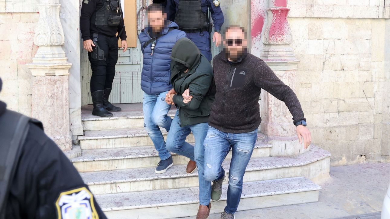 Βιασμός 11χρονου στην Κρήτη: Στον ανακριτή ο λυράρης – Στα ίχνη 29 ...