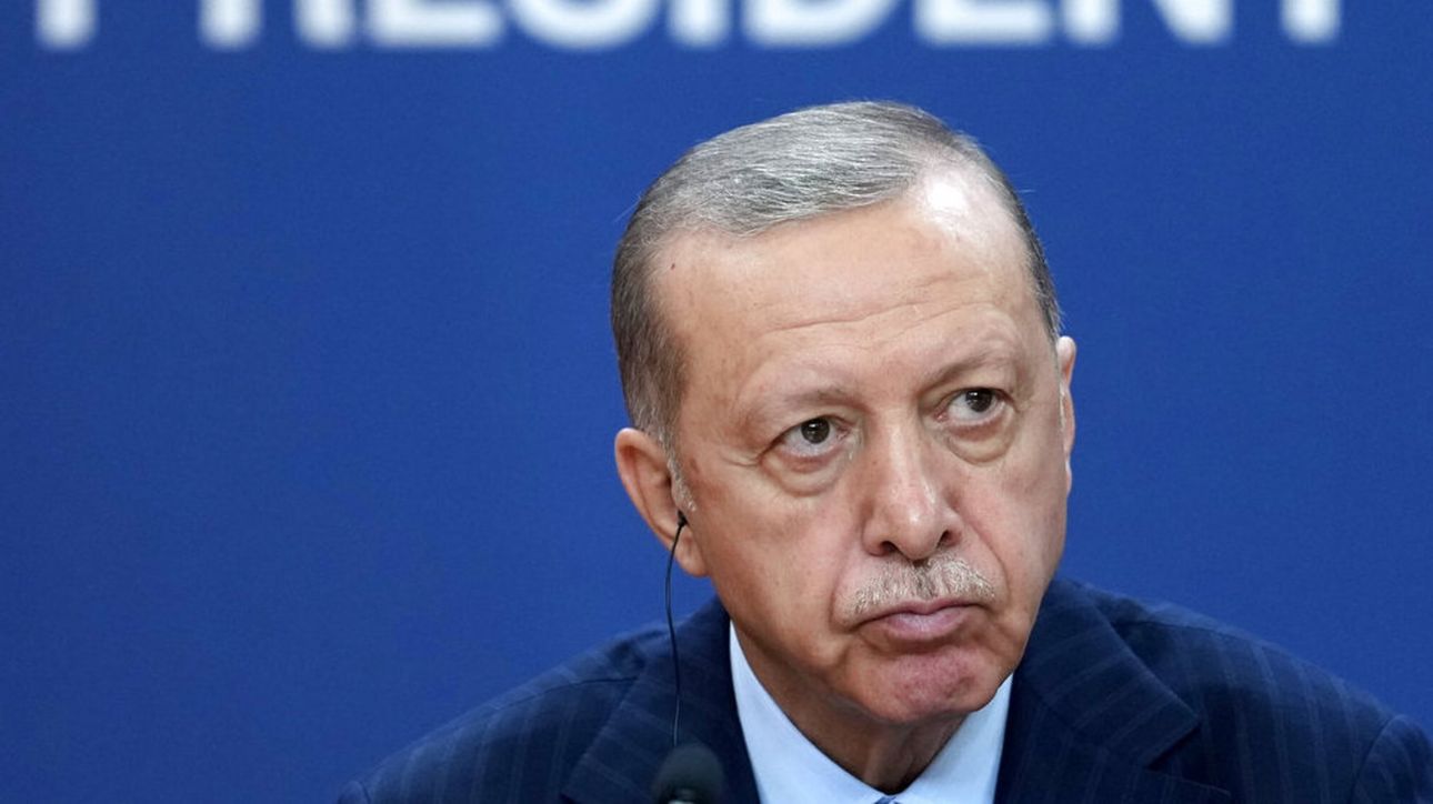 Πρώτη εμφάνιση Ερντογάν εν μέσω φημών για την υγεία του: Πού αποδίδεται ...