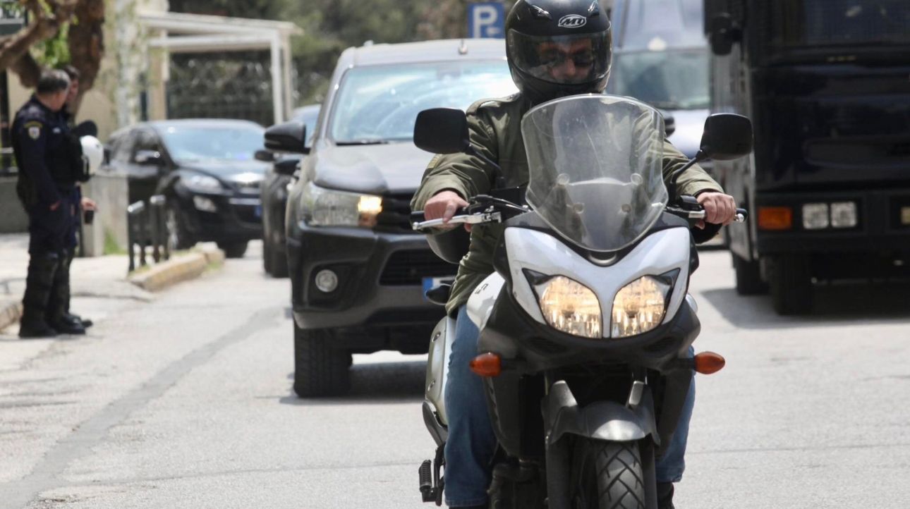Δολοφονία Καραϊβάζ: Προθεσμία να απολογηθούν έλαβαν οι δύο συλληφθέντες ...