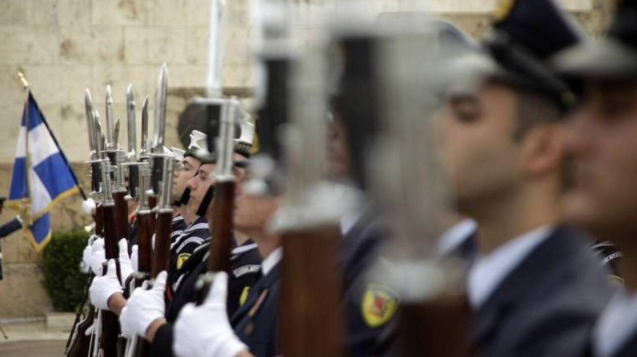 Αναρτήθηκε ο αριθμός των φετινών εισακτέων στις Στρατιωτικές Σχολές ...