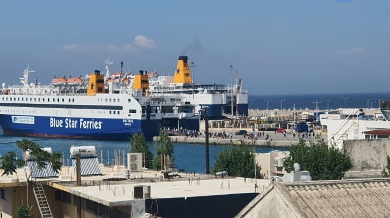 Τηλεφώνημα για βόμβα σε δύο πλοία στο λιμάνι της Ρόδου: Μεγάλη ...