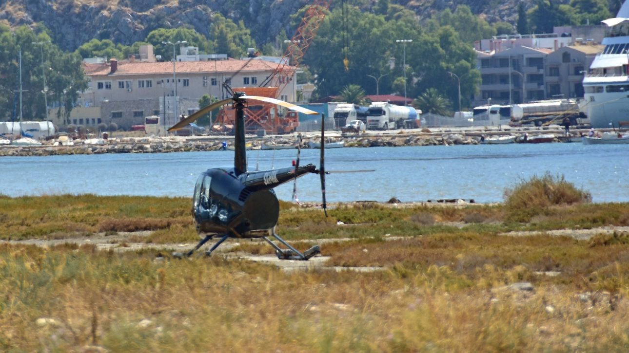 Συναγερμός στο Αργοστόλι: Αναγκαστική προσγείωση ελικοπτέρου - CNN.gr