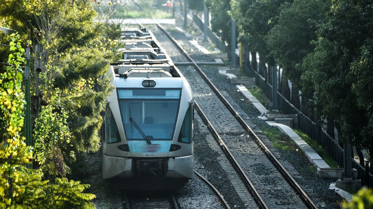 Καθυστερήσεις στο δρομολόγιο Θεσσαλονίκη - Λάρισα λόγω ακινητοποίησης ...