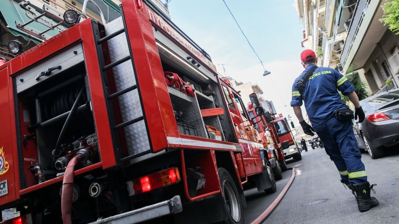 Φωτιά σε διαμέρισμα στον Άγιο Παντελεήμονα Αττικής - CNN.gr