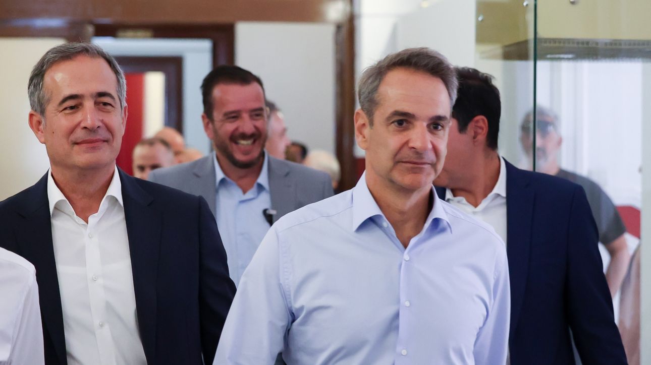 Στο Διοικητήριο Θεσσαλονίκης ο Κυριάκος Μητσοτάκης - Συνάντηση με ...
