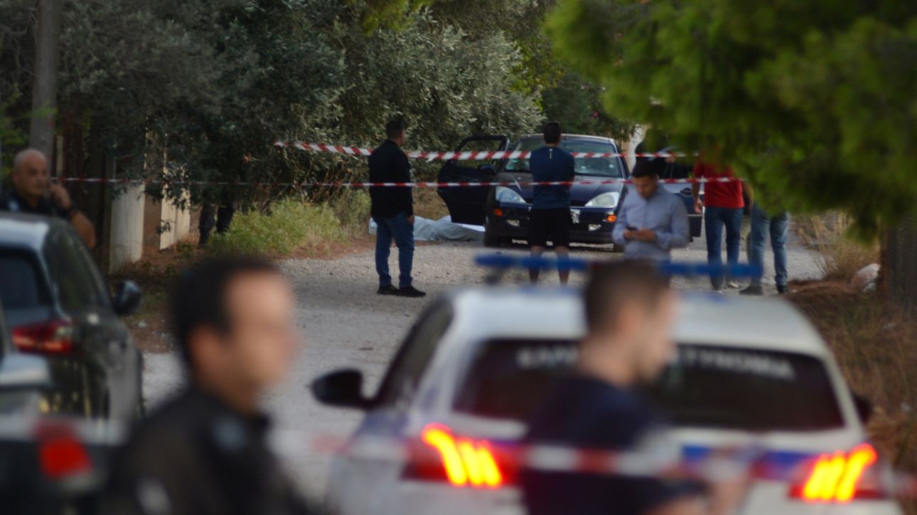 Φονικό στην Αρτέμιδα: Με 60 σφαίρες «γάζωσαν» τους Τούρκους με τις ...