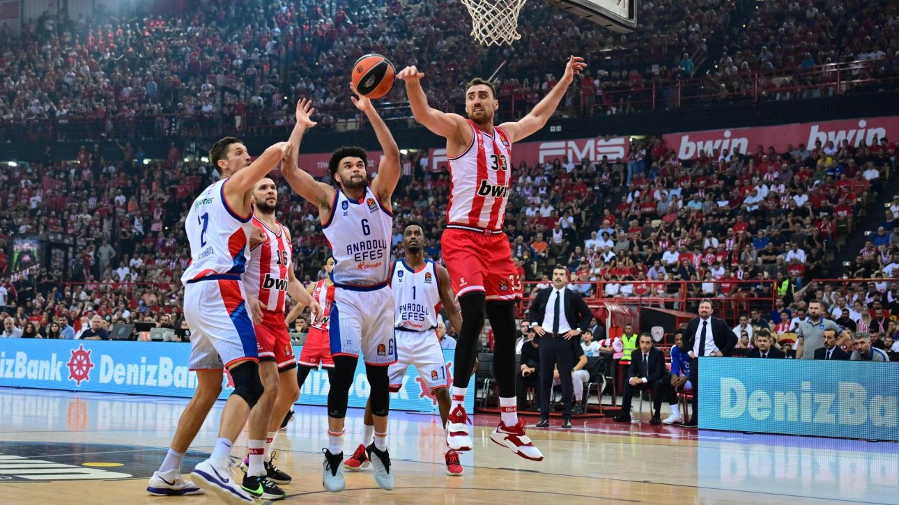 Ολυμπιακός - Ανατολού Εφές 75 - 57: Άνετη νίκη με «όπλο» την άμυνα - CNN.gr
