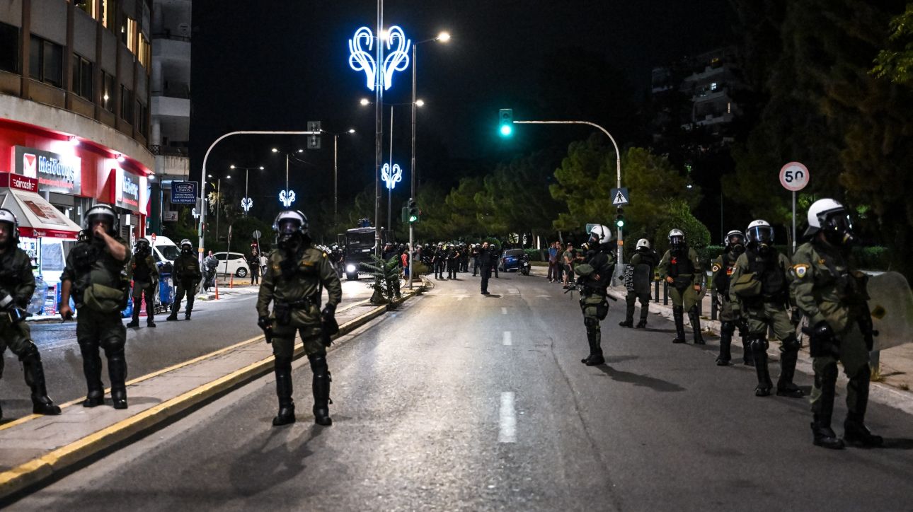 Επεισόδια στο κέντρο της Αθήνας: Συλλήψεις και χημικά μετά τις ...