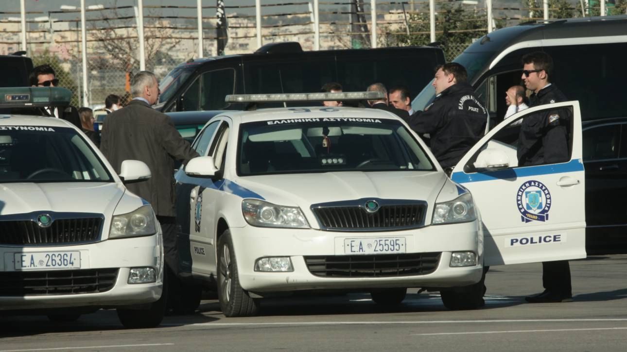 Εξάρθρωση κυκλώματος που έκλεβε αυτοκίνητα - Τρεις συλλήψεις - CNN.gr