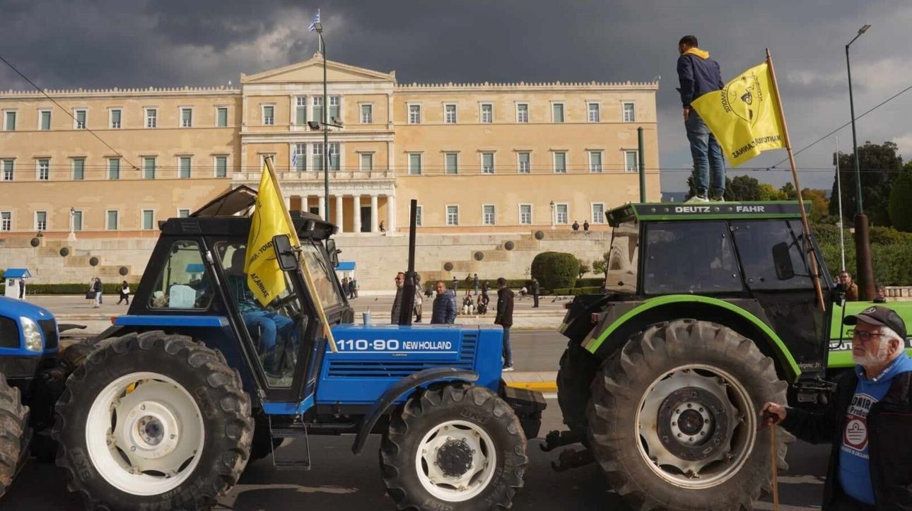 Αγρότες: Έφτασαν στο Σύνταγμα τα πρώτα τρακτέρ - Το απόγευμα το ...