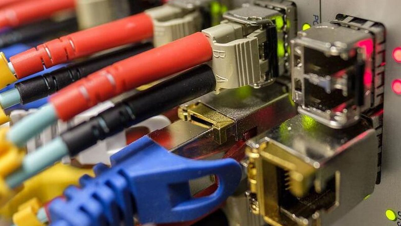 FTTH: το κυβερνητικό στοίχημα για την επέκταση της χρήσης συνδέσεων υπερυψηλών ταχυτήτων - CNN.gr