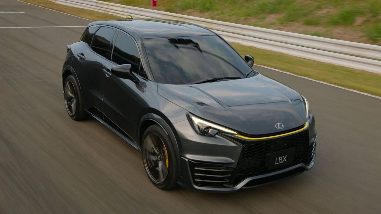 To μικρό Lexus LBX θα αποκτήσει και καυτή έκδοση 300 ίππων - CNN.gr