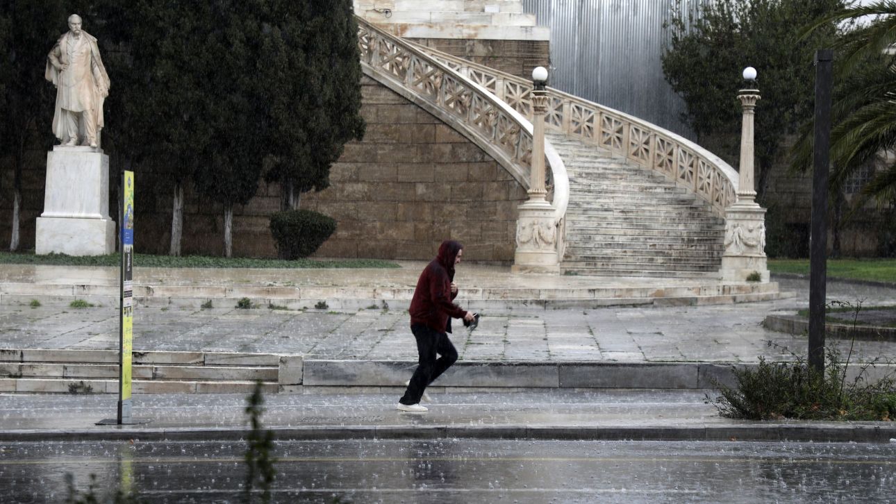 Καιρός: Αλλαγή του σκηνικού από σήμερα - Βροχές και καταιγίδες σε όλη ...