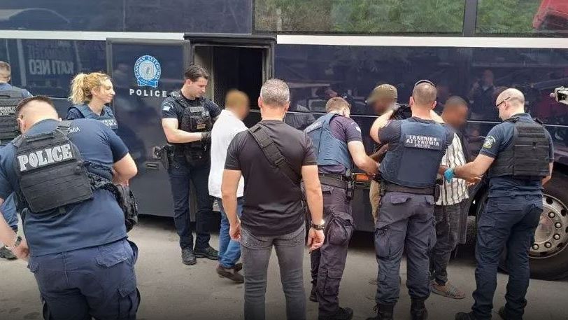 Πατήσια: Δεκάδες συλλήψεις και προσαγωγές σε ειδική επιχειρησιακή δράση ...