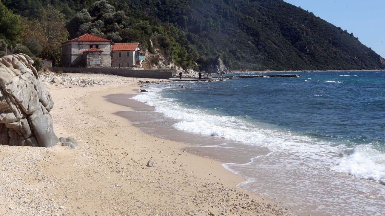 Νεκρός ηλικιωμένος που έκανε μπάνιο σε παραλία της Χαλκιδικής - CNN.gr
