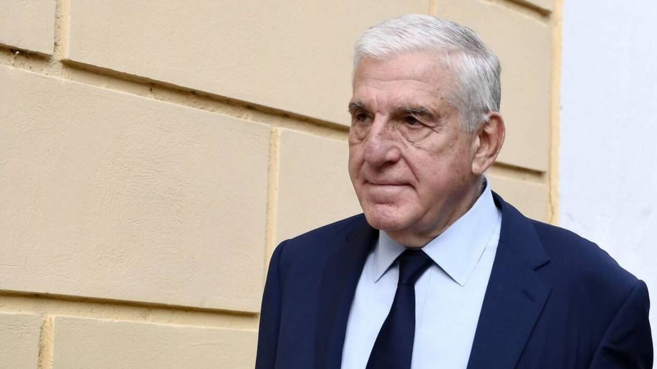 Γιάννος Παπαντωνίου: Την ενοχή του για την υπόθεση με τις φρεγάτες ζήτησε ο εισαγγελέας - CNN.gr