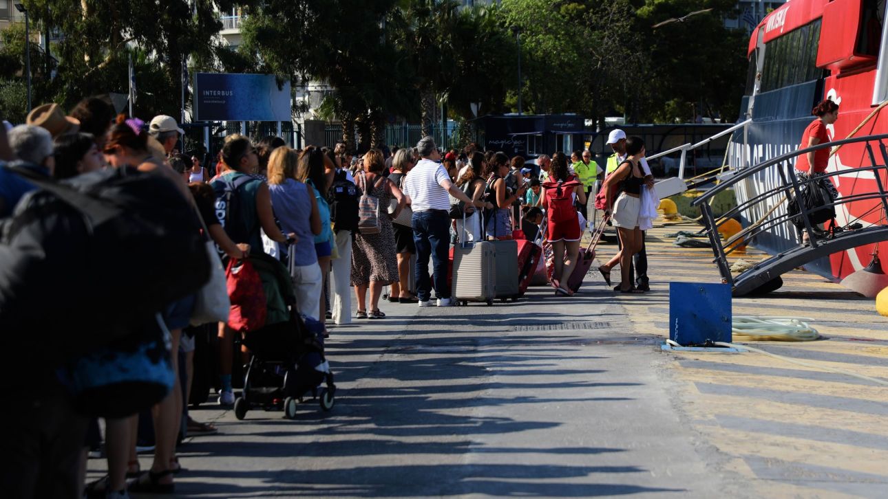 «Αδειάζει» η Αθήνα - Αναχωρούν από λιμάνια και εθνικές οδούς οι πρώτοι ...