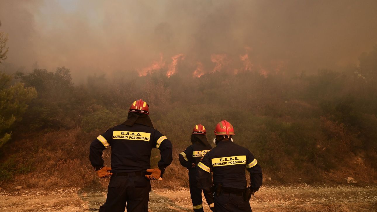 Κάηκε στην Πεντέλη το σπίτι του άνδρα που κατηγορήθηκε για τη φωτιά στο ...