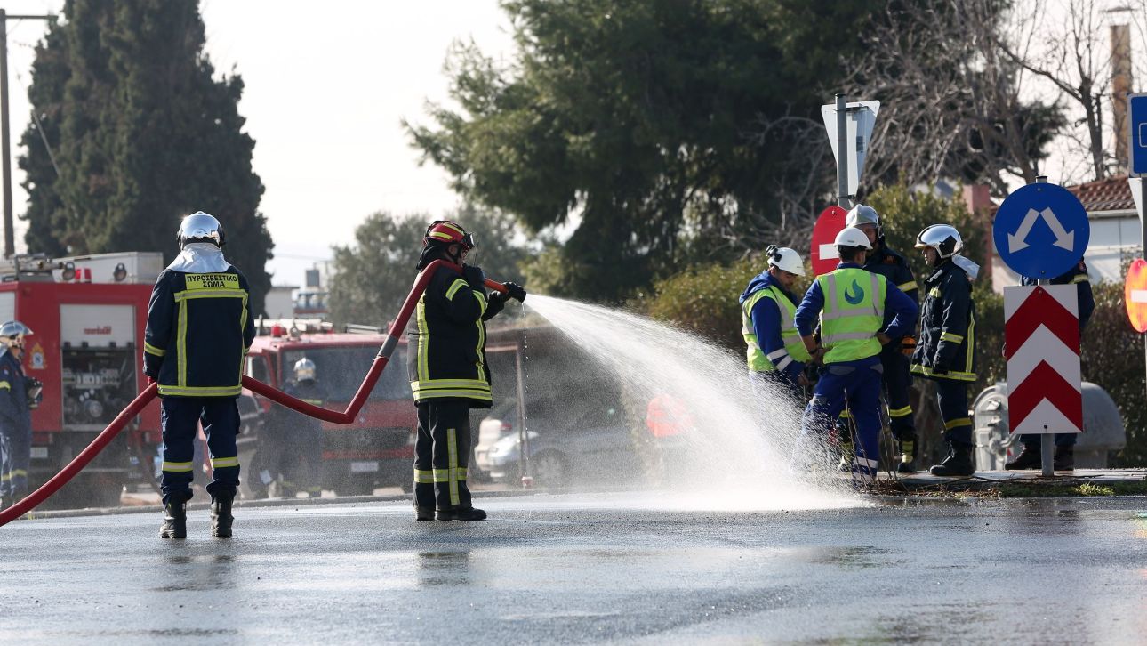 Διαρροή αερίου στον Κόμβο της Θέρμης - Κινητοποίηση της Πυροσβεστικής ...