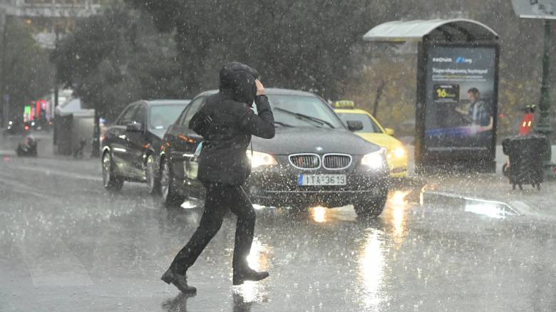 «Έρχεται» έντονο κύμα κακοκαιρίας στην Αττική την Κυριακή: Τι λένε οι ...